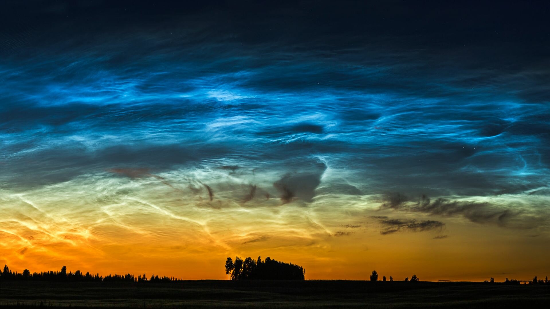 Dancing Skies: A Guide to Atmospheric Light Phenomena - Atmospheric Lights
